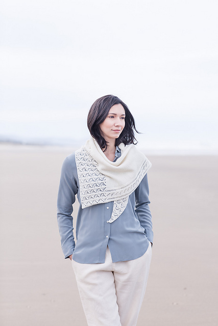 Ravelry: Shoal pattern by Christelle Nihoul