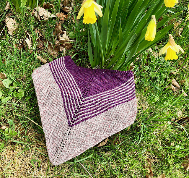 Ravelry: Bombini pattern by Kay F Jones