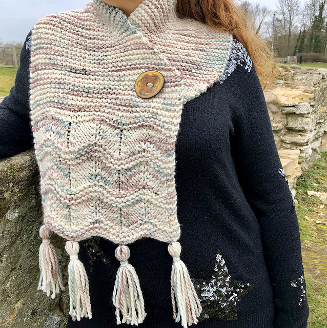 Ravelry: Moondust pattern by Kay F Jones