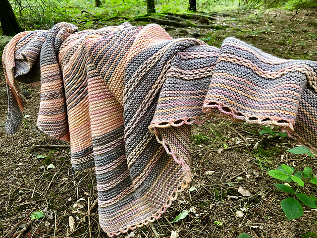 Ravelry: The Dumbley Shawl pattern by Kay F Jones