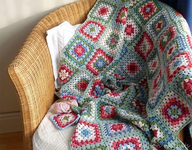 Ravelry: bunnyknitter's 'me old china' blankie