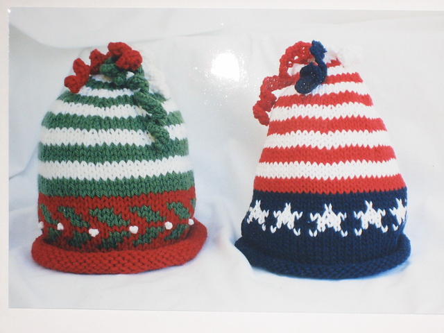 Ravelry: Holiday Baby Hats pattern by Julie Cashin