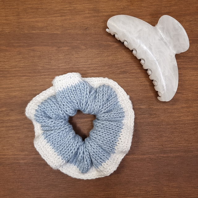 Ravelry: Cloud Scrunchie pattern by Anni Al-Ibadi
