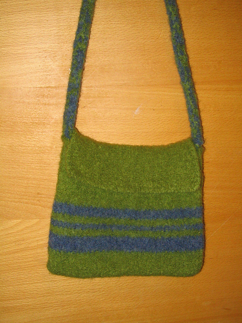 Ravelry: Felted Flap Purse pattern by Tanya Stokes Jones