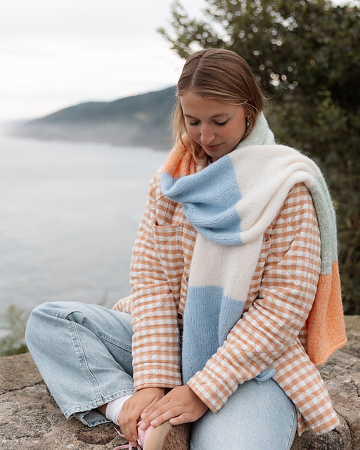 Ravelry: SCARLA Shawl pattern by MØCARA