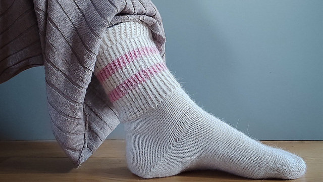 Ravelry: Old School Tennis Socks pattern by Trine Juul Dalsgaard