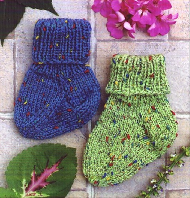 Ravelry: Basic Baby Socks pattern by Deb Gemmell & Lynda Gemmell