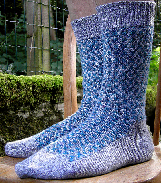 Ravelry: Diamond socks pattern by Patons UK