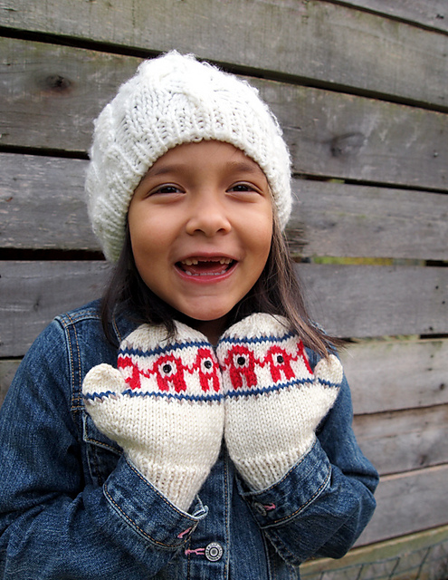 Ravelry: Cyclops Friends Mittens pattern by Katie Boyette