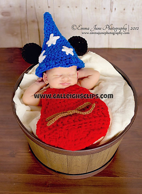 Ravelry: Whimsical Wizard Cuddle Cape Set pattern by Elisabeth Spivey