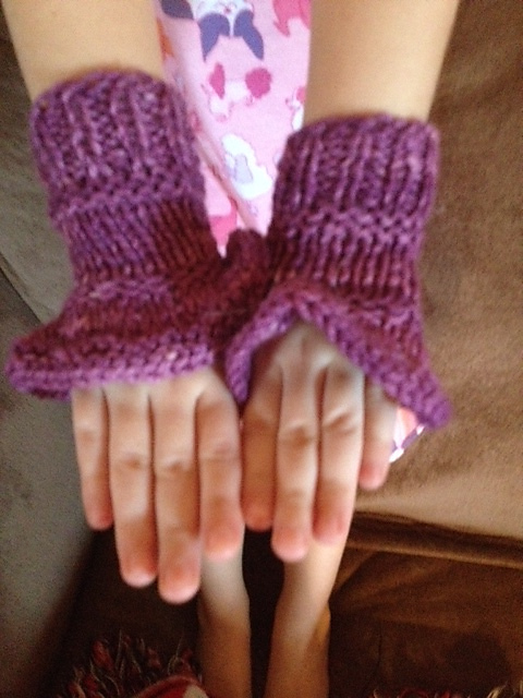 Ravelry: Cuffs Fit for a Princess pattern by Heidi Rosin