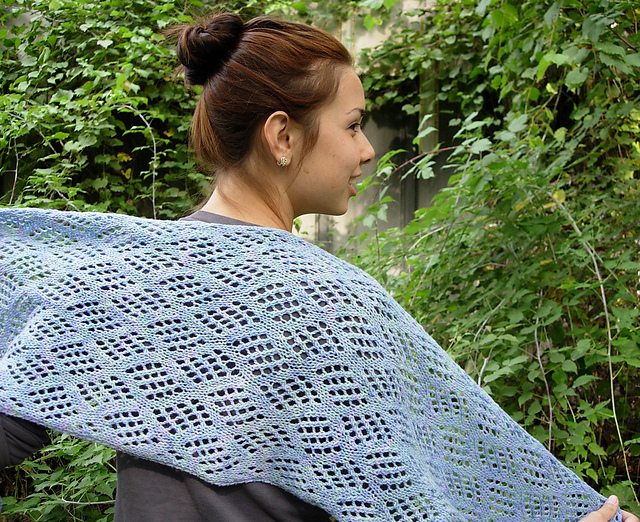 Ravelry: Summer Breeze Shawl pattern by Cap Sease