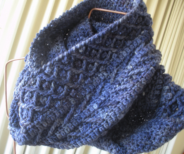 Ravelry: Symphony Infinity Scarf pattern by YIYO Designs