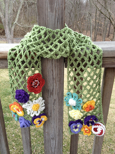 Ravelry: caraosity's Abby's Garden Trellis Scarf