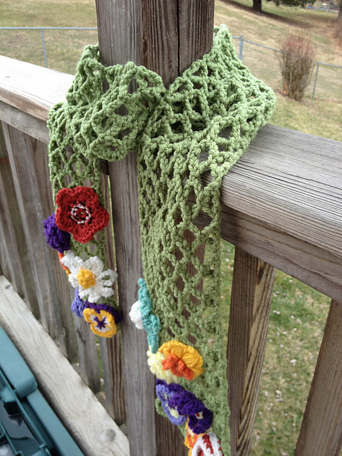 Ravelry: caraosity's Abby's Garden Trellis Scarf