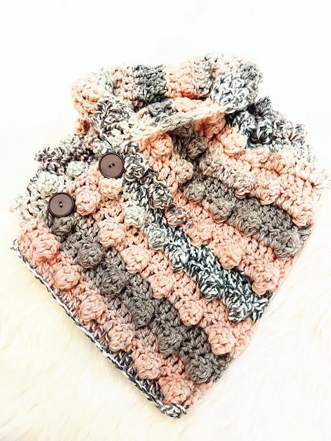 Ravelry: Bubbles collar scarf pattern by Carol Austin