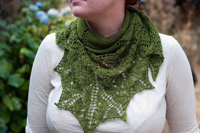 Ravelry: Maile Shawl pattern by Carisa Chang