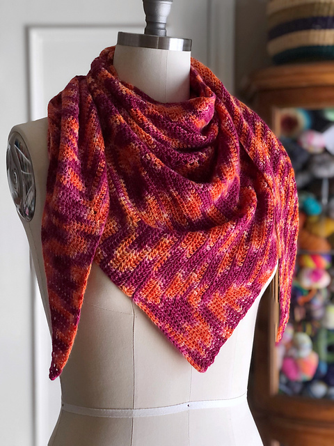 Ravelry: Joggle pattern by Carissa Browning