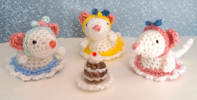 Ravelry: Little Mouse Tea Party pattern by Carla Anne