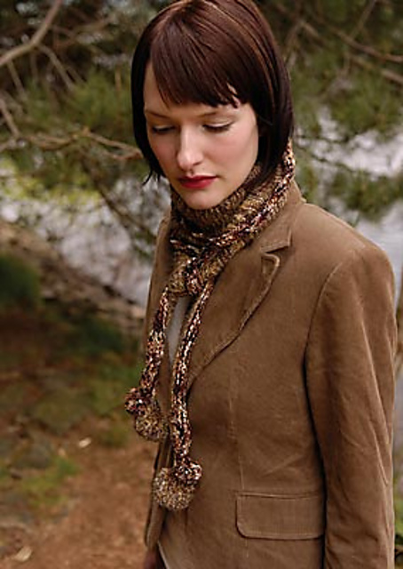 Ravelry: Frill Scarf pattern by Louisa Harding