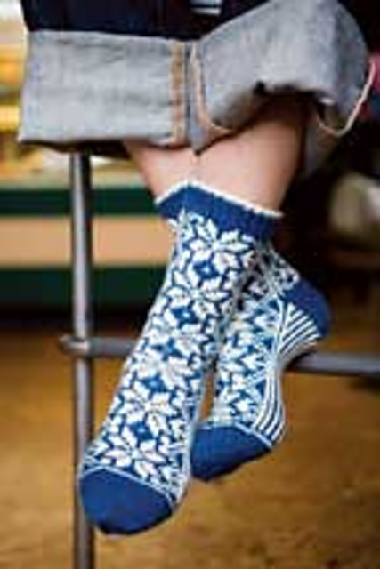 Ravelry: Snowflake Socks pattern by Chrissy Gardiner
