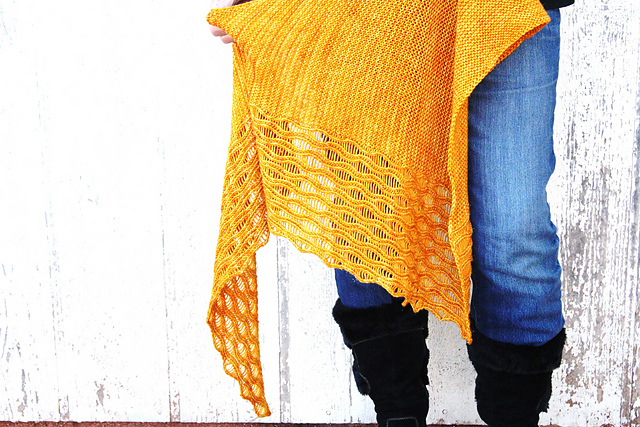 Ravelry: Manuka Honey pattern by Taiga Hilliard