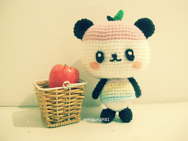 Ravelry: Pandapple-chan pattern by Mei Li Lee of amiguruMEI