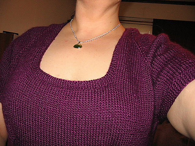 Ravelry: Bombshell pattern by Stefanie Japel