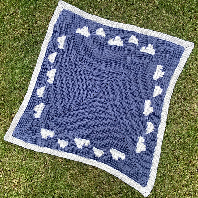 Ravelry: Nephele Blanket pattern by Catherine Noronha