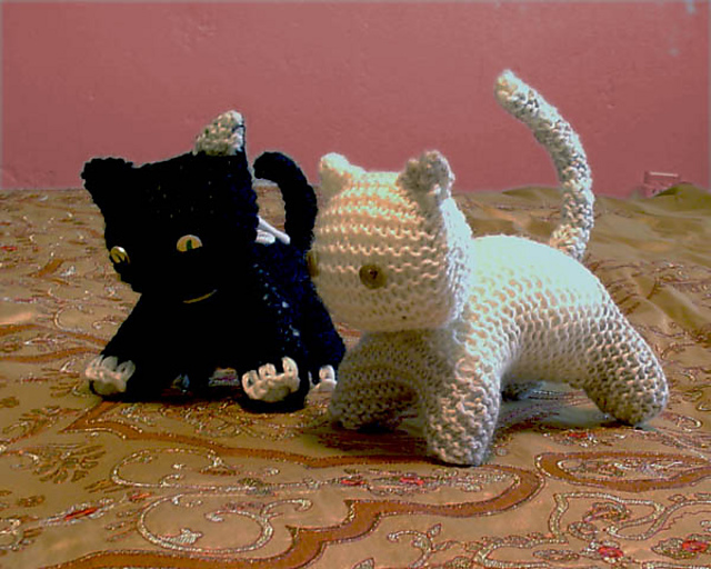 Ravelry: Kitten pattern by Cathy Ren