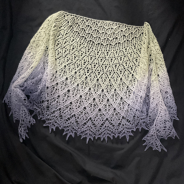 Ravelry: In Shadow of the Leaves pattern by a catnach
