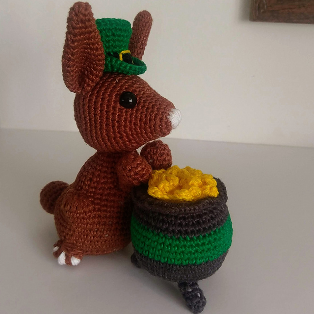 Ravelry: Irish Hare pattern by Cazinha do Crochet