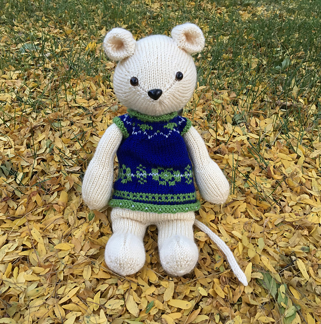 Ravelry: Solstice Glow Medium Toy pattern by bunnymuff - Mona Zillah