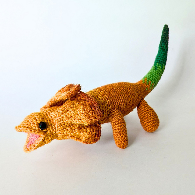 Ravelry: Farrin the Frilled Lizard pattern by Chanel Beauchamp