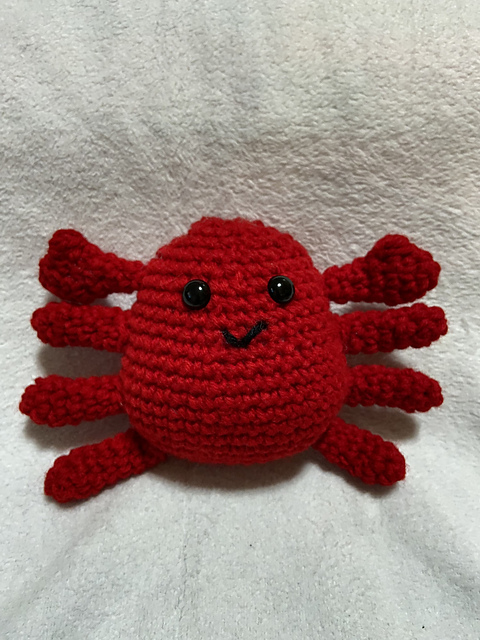 Ravelry: Crab Plushie pattern by Taylor Coon
