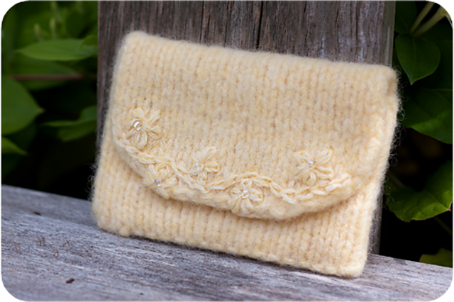 Ravelry: Felted Wallet pattern by Carrie Hafer