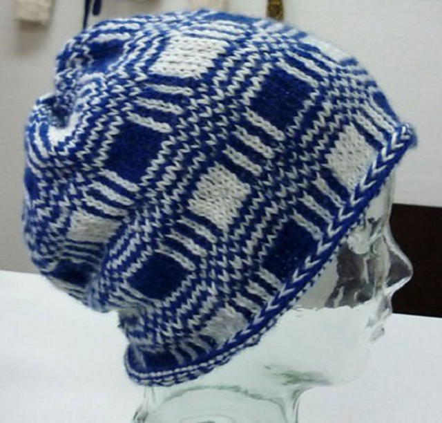 Ravelry: Mo's Mod Ski Hat pattern by Andrea Rainey