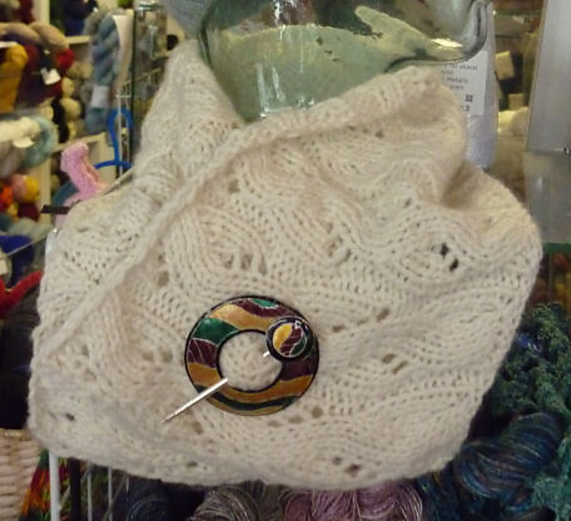 Ravelry: Cashmere Neck Warmer pattern by Andrea Rainey