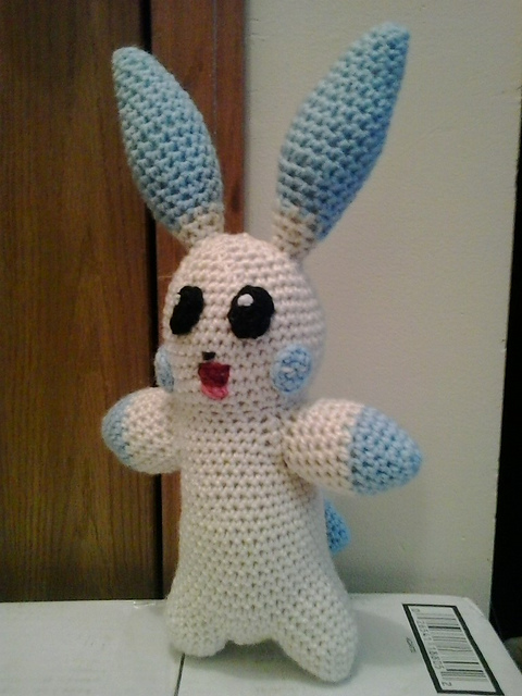 Ravelry: #312 Minun (Pokemon) pattern by Christjan Bee
