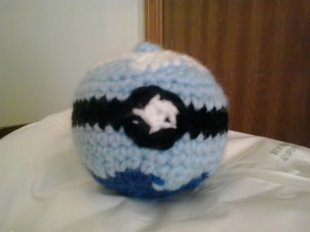 Ravelry Dive Ball Pokemon Pattern By Christjan Bee