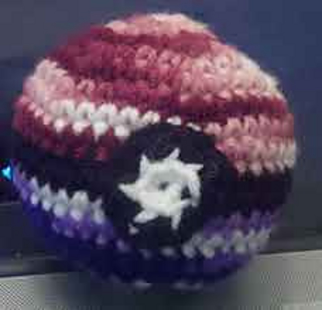 Ravelry: Dream Ball (Pokemon) pattern by Christjan Bee