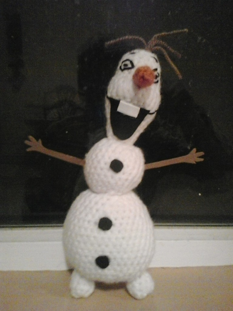 Ravelry: Olaf (Disney) pattern by Christjan Bee