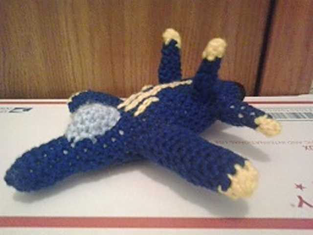 Ravelry: F-18 Hornet pattern by Christjan Bee