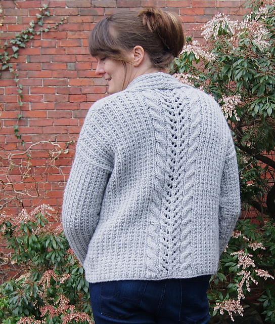 Ravelry: Willow pattern by Cecily Glowik MacDonald
