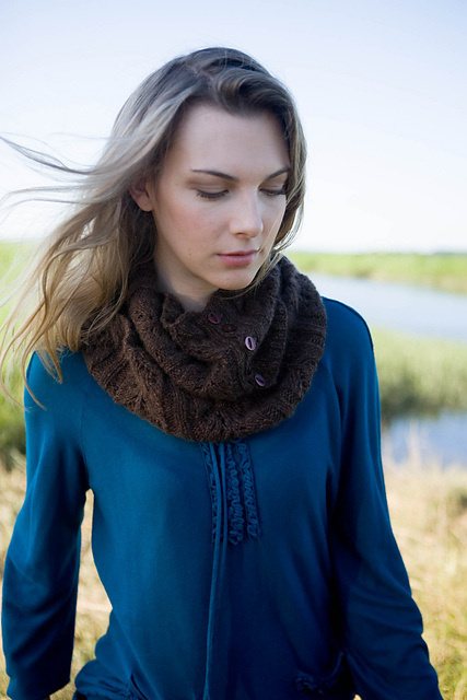 Ravelry: Windsor Warmer pattern by Cecily Glowik MacDonald