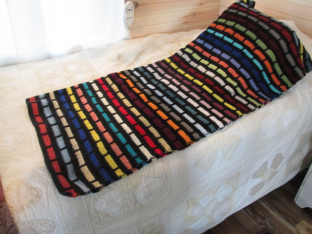 Ravelry: cedarhouse's Scrap Throw