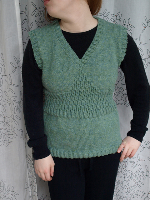 Ravelry: Dernhelm: a battle corselet for Eowyn pattern by Celeste Flower