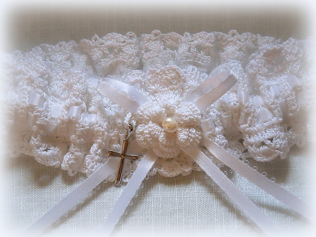 Ravelry: celiatrout's Crochet Lace Wedding Garter (for Cristina)
