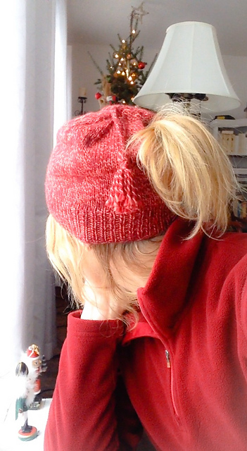 Ravelry: Runner Ponytail Hat pattern by Chantal Boucher