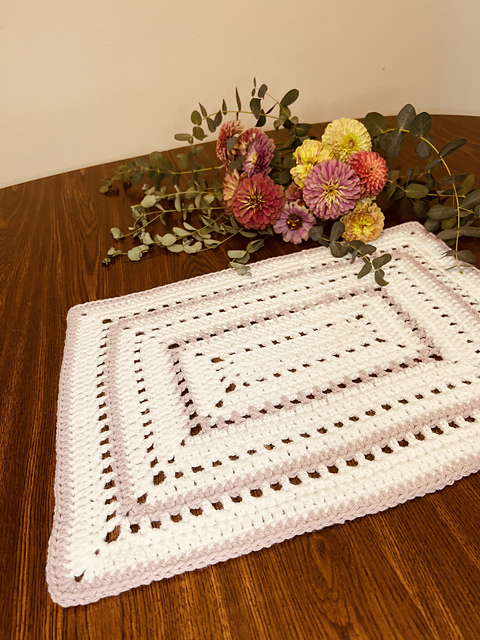 Ravelry: Lilly Table Placemat pattern by Charlotte M.